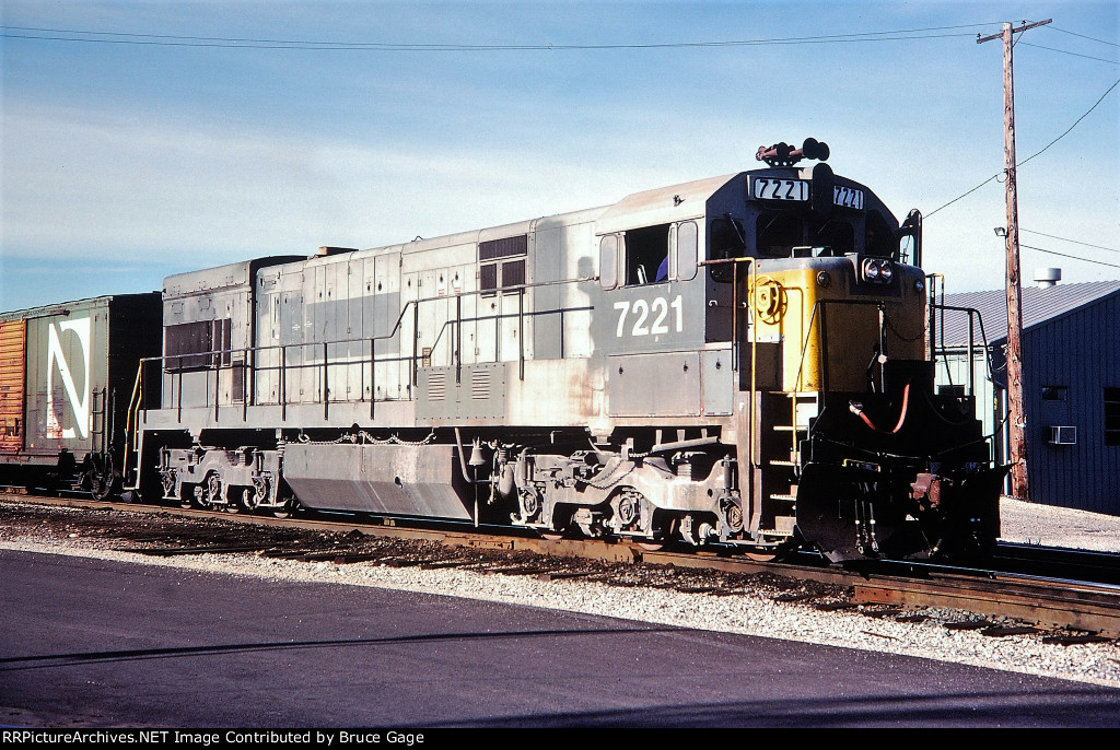 CSX 7221